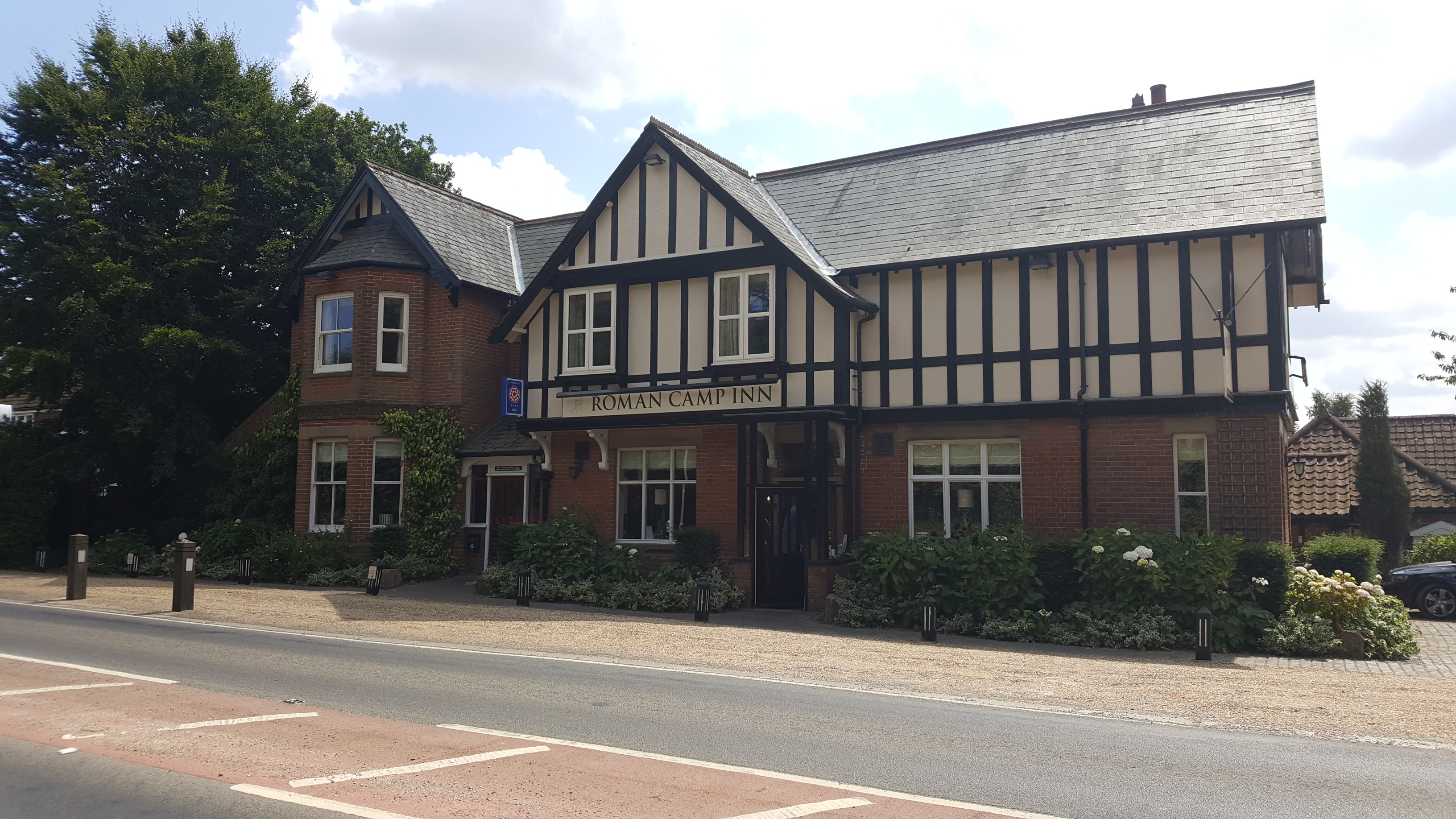 The Roman Camp Inn, Aylmerton, Norfolk. – Sarnies Scones and Cakes