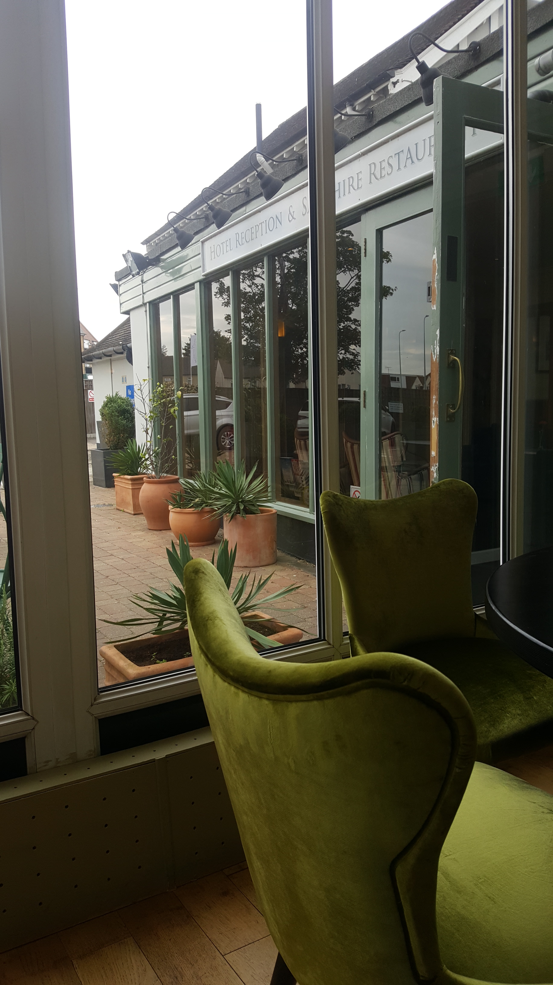 The County Hotel, Chelmsford, Essex. (Classic Afternoon Tea) – Sarnies ...